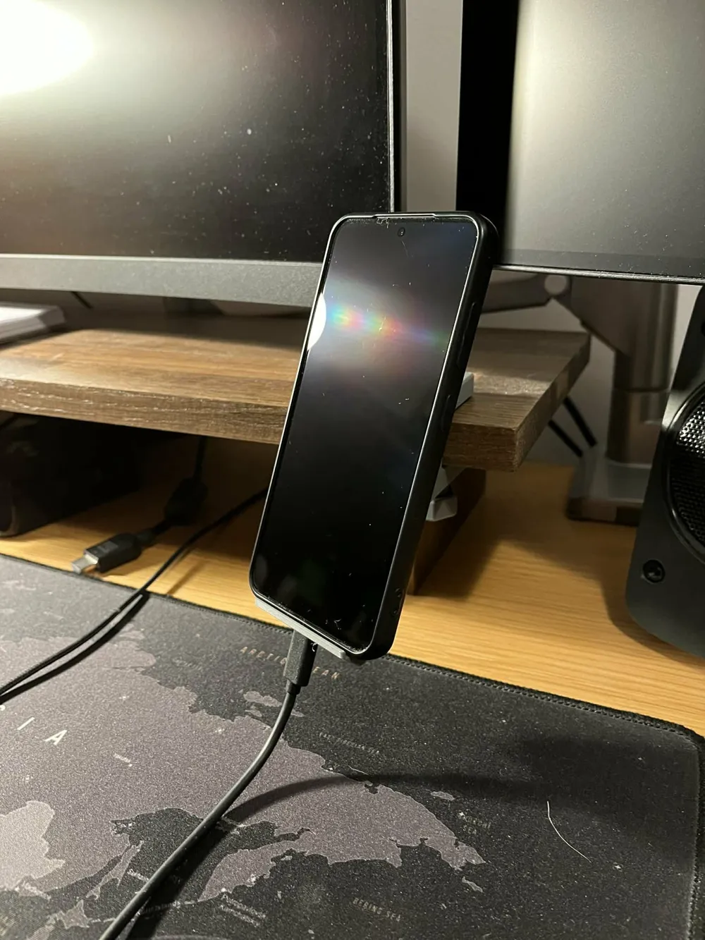 Phone Desk Holder - Free 3D Print Model - MakerWorld