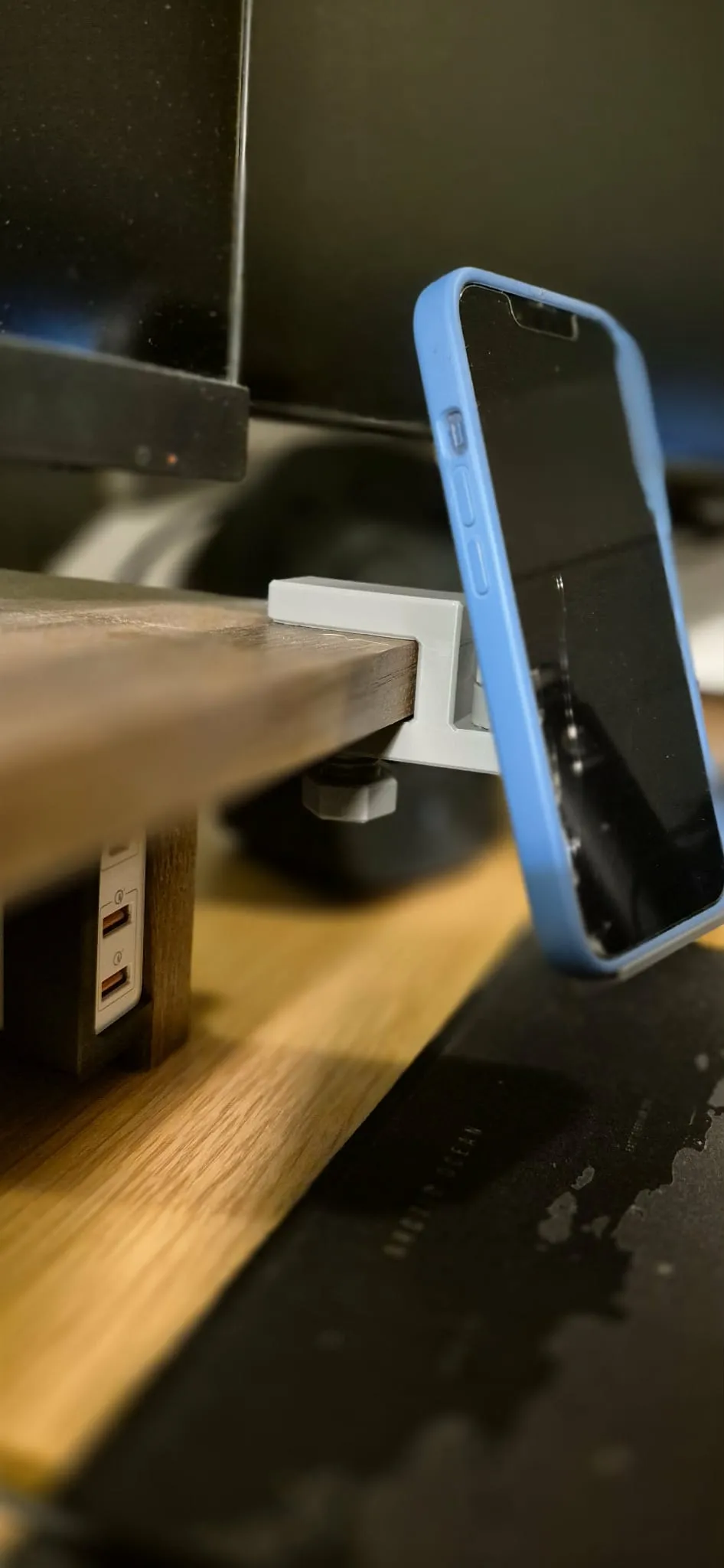 Phone Desk Holder - Free 3D Print Model - MakerWorld