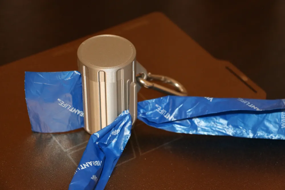Heavy Duty Dog Poop Bag Holder With Used Bag Clip - Free 3D Print Model ...