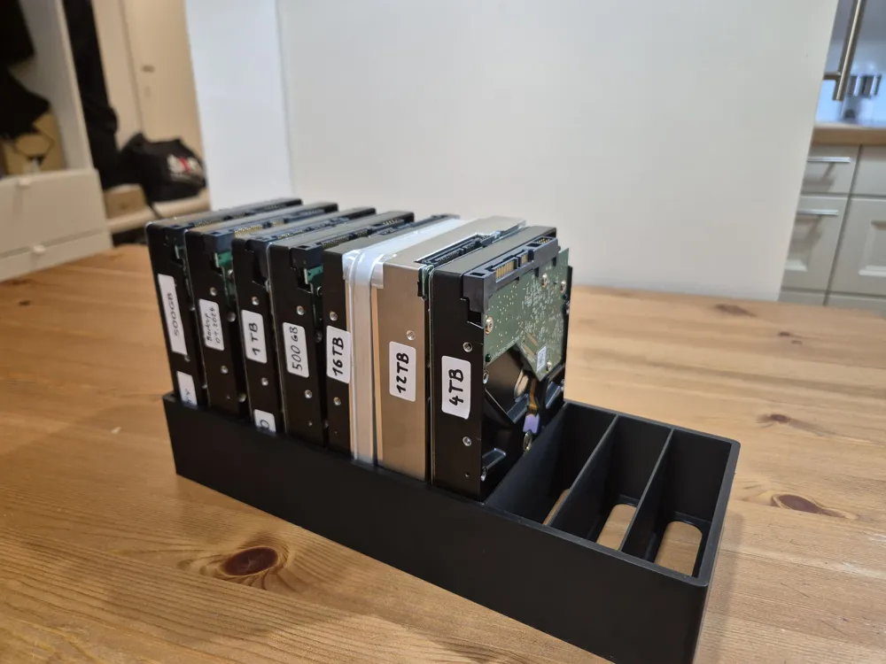 3.5" Hard Drive Rack – Multiple Sizes (2-10 Bays) by finniminni ...