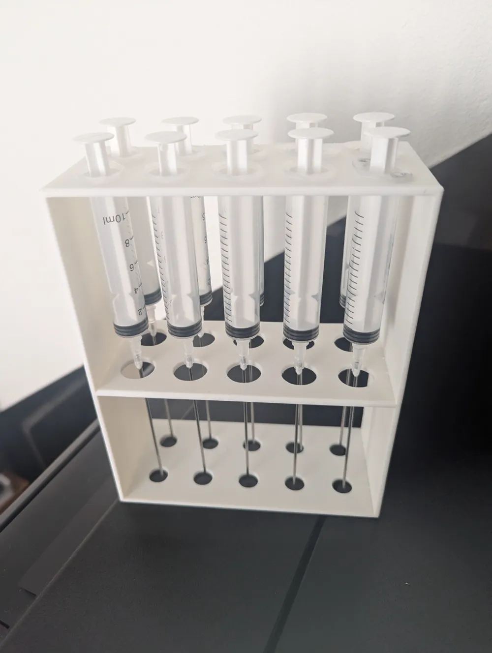 InkOwl Ink Syringe Stand Remixed by Falken Creations - MakerWorld