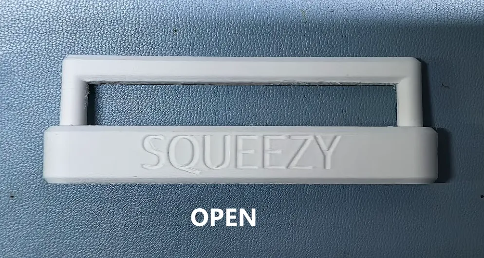 Squeezy: The Minimalist Self-Locking Tube Squeezer by flu012MakerWorld ...