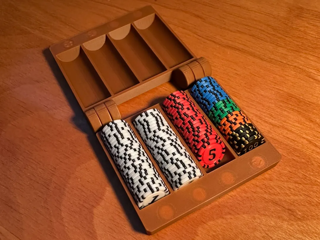 Mini Poker Chip Set (With Case) - Free 3D Print Model - MakerWorld