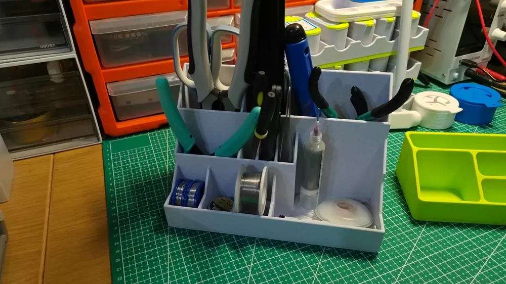 Desktop Tool Organizer by scott Lee MakerWorld: Download Free 3D Models