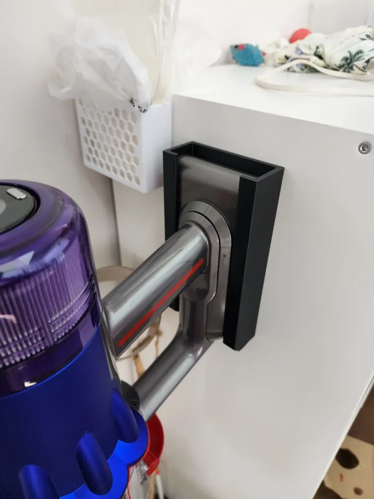 Dyson V12 Wall Mount by marcusmxk - MakerWorld