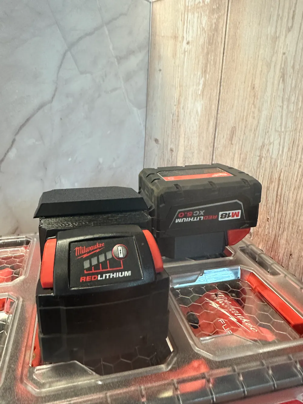 Milwaukee M18 battery pack out holder by jakereardon - MakerWorld