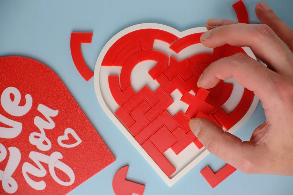 Broken Heart puzzle by Oleksandr T2L - MakerWorld