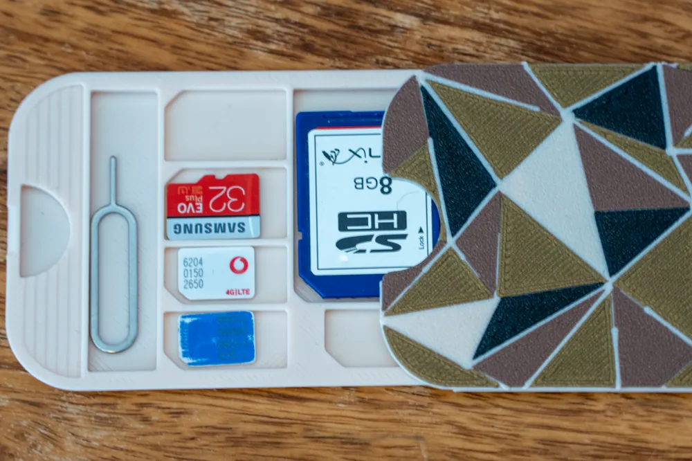 3.2mm multi-color wallet SIM/SD card tray by BingoDesign - MakerWorld