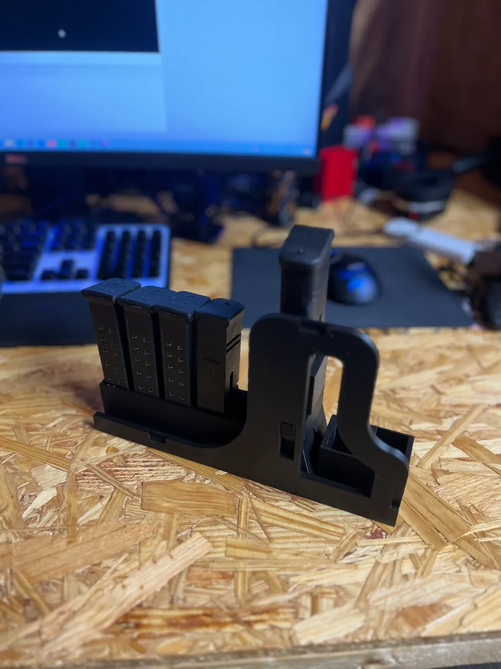Glock mag rack for Modular Pistol Rack Remixed by Magic Man - MakerWorld