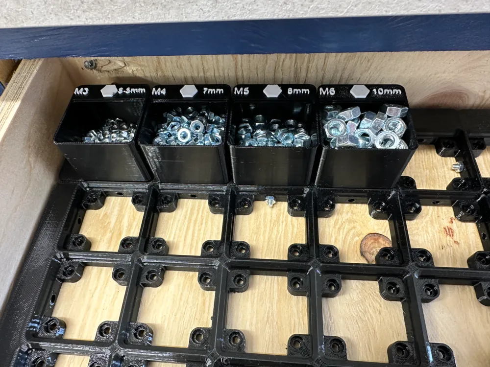 Gridfinity screwbox by RH Design - MakerWorld