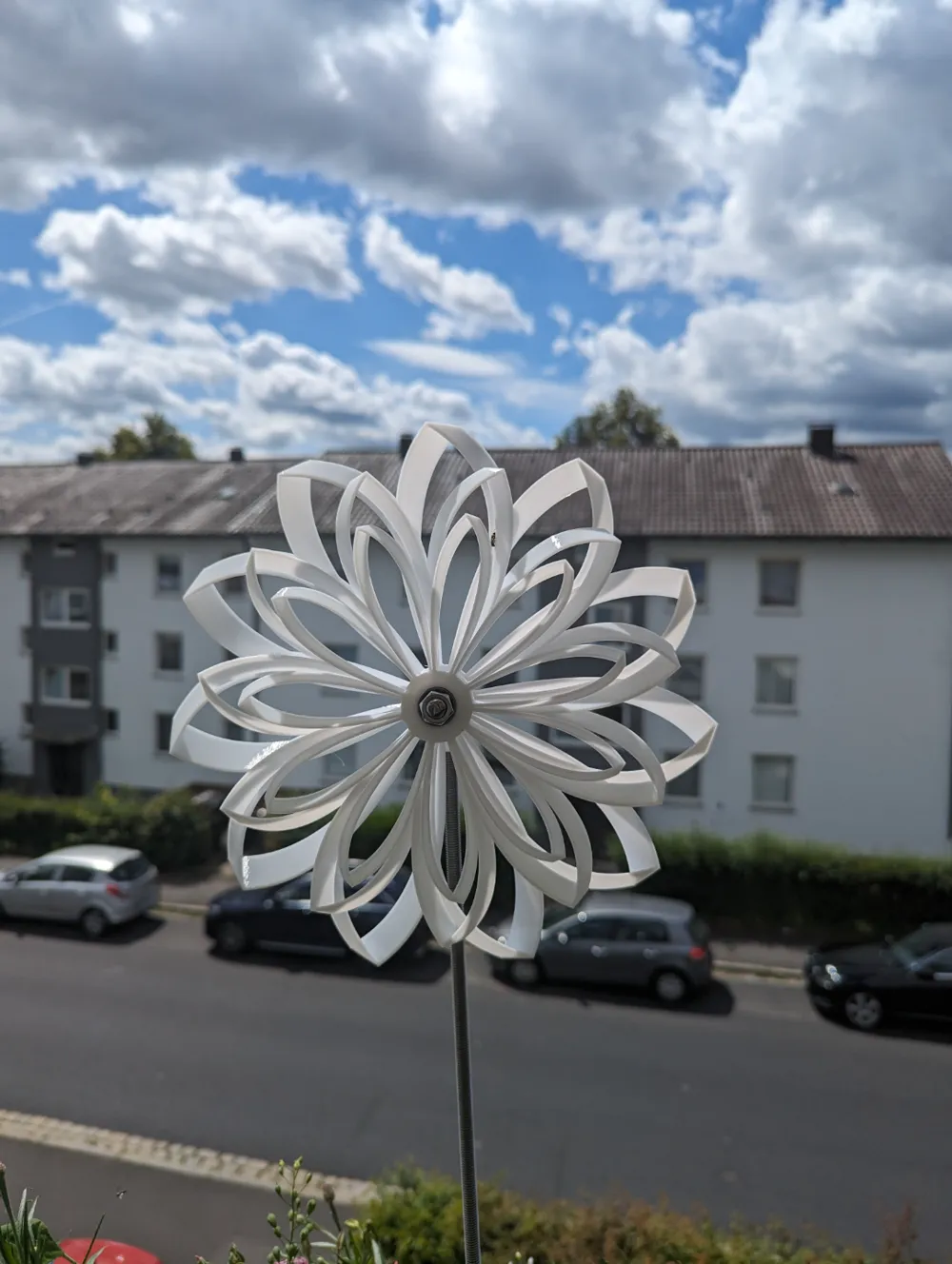 Flower Like Windmill by Gollwi MakerWorld: Download Free 3D Models