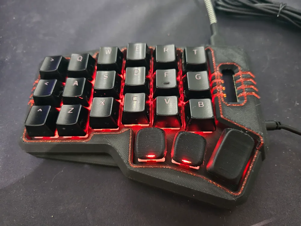 Corne v3 Chunky High Pro Case - remix Remixed by knoker - MakerWorld