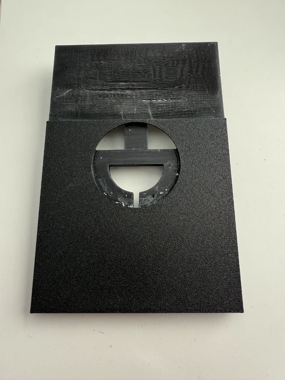 Audi MagSafe Mat by mepex - MakerWorld