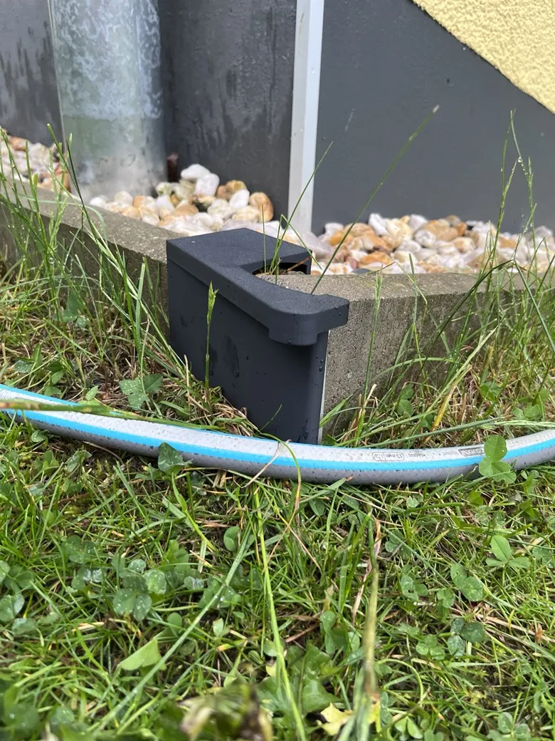 Hose guide for concrete curb corner by mkutzMakerWorld: Download Free ...