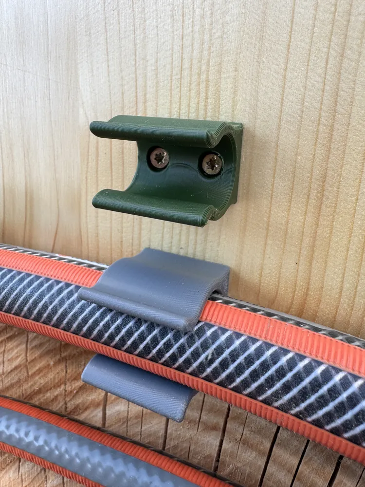 Garden Hose Wall Clamp 1/2" and 3/4" - Free 3D Print Model - MakerWorld