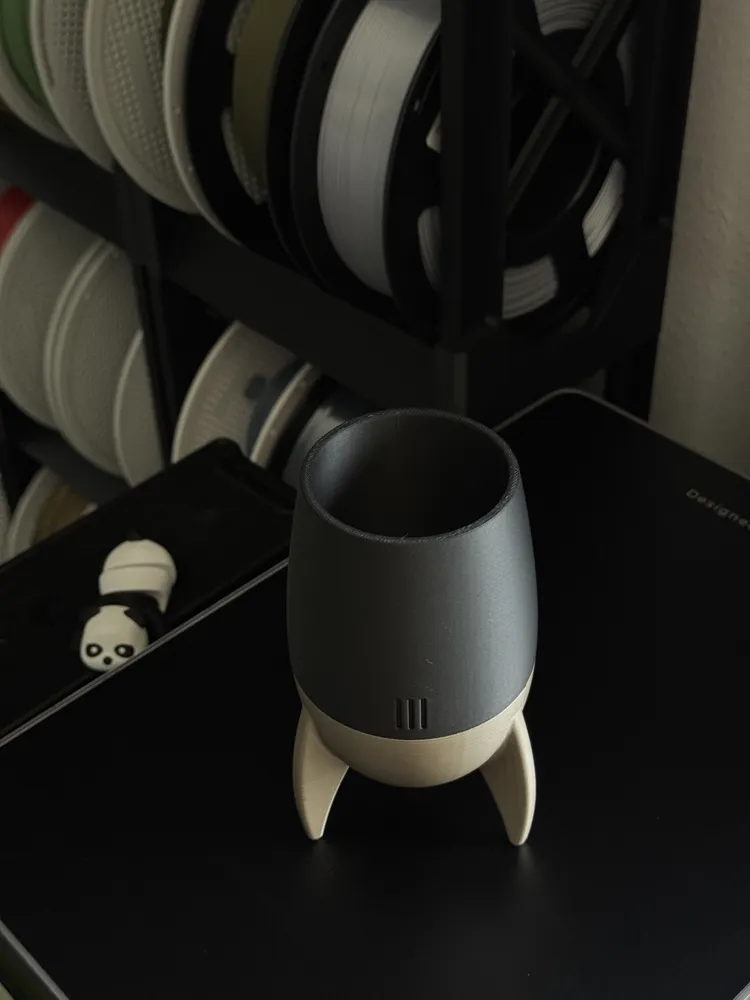 Rocket Pot by HpInvent MakerWorld: Download Free 3D Models