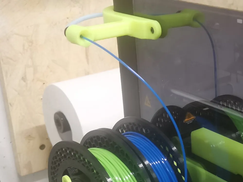 Side Filament Guide Arm for P1P / P1S / X1C 来自 suit1337 - MakerWorld