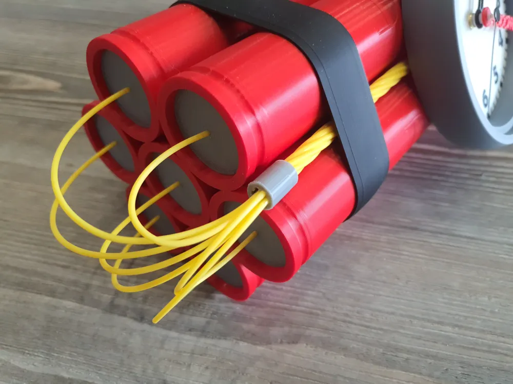 Dynamite Clock Kit-011 by Rober7Crow MakerWorld: Download Free 3D Models