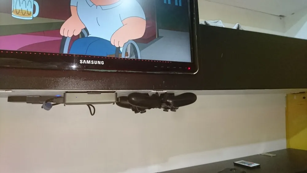 PS4 Controller Wall Mount by araymbox MakerWorld: Download Free 3D Models