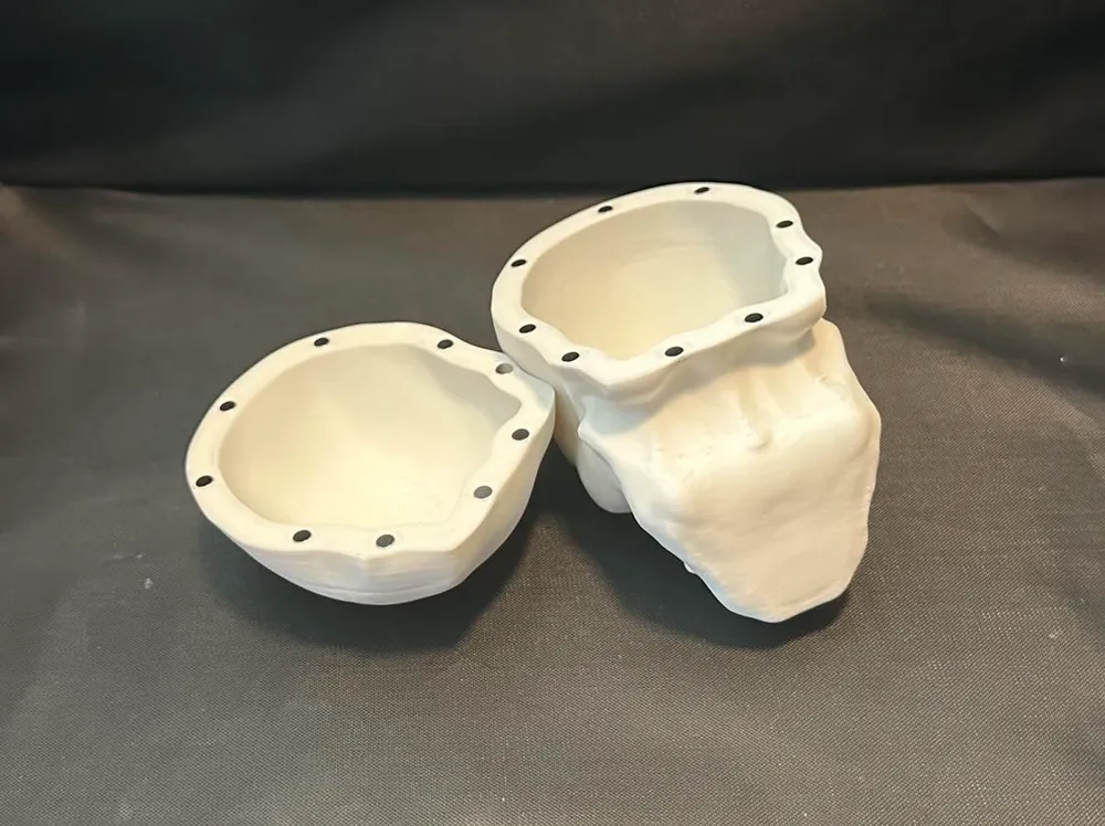 100mm Split Skull Magnetic Container Hidden Stash by BATTCAVE - MakerWorld