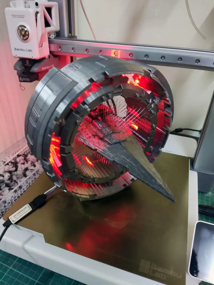 Suspended Star Destroyer V2 LED strips Remixed by fay3dlab - MakerWorld