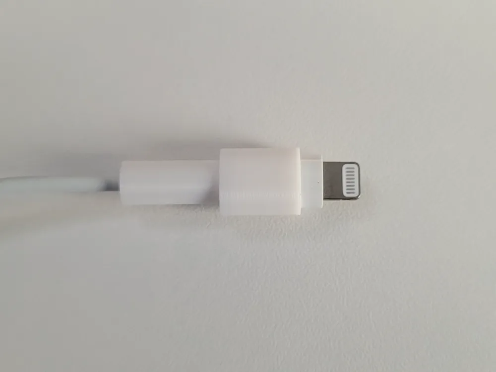 Lightning cable protector by Toast - MakerWorld