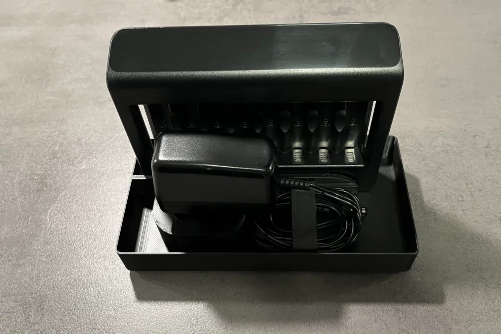 Box for battery chargers by BinaryMind - MakerWorld