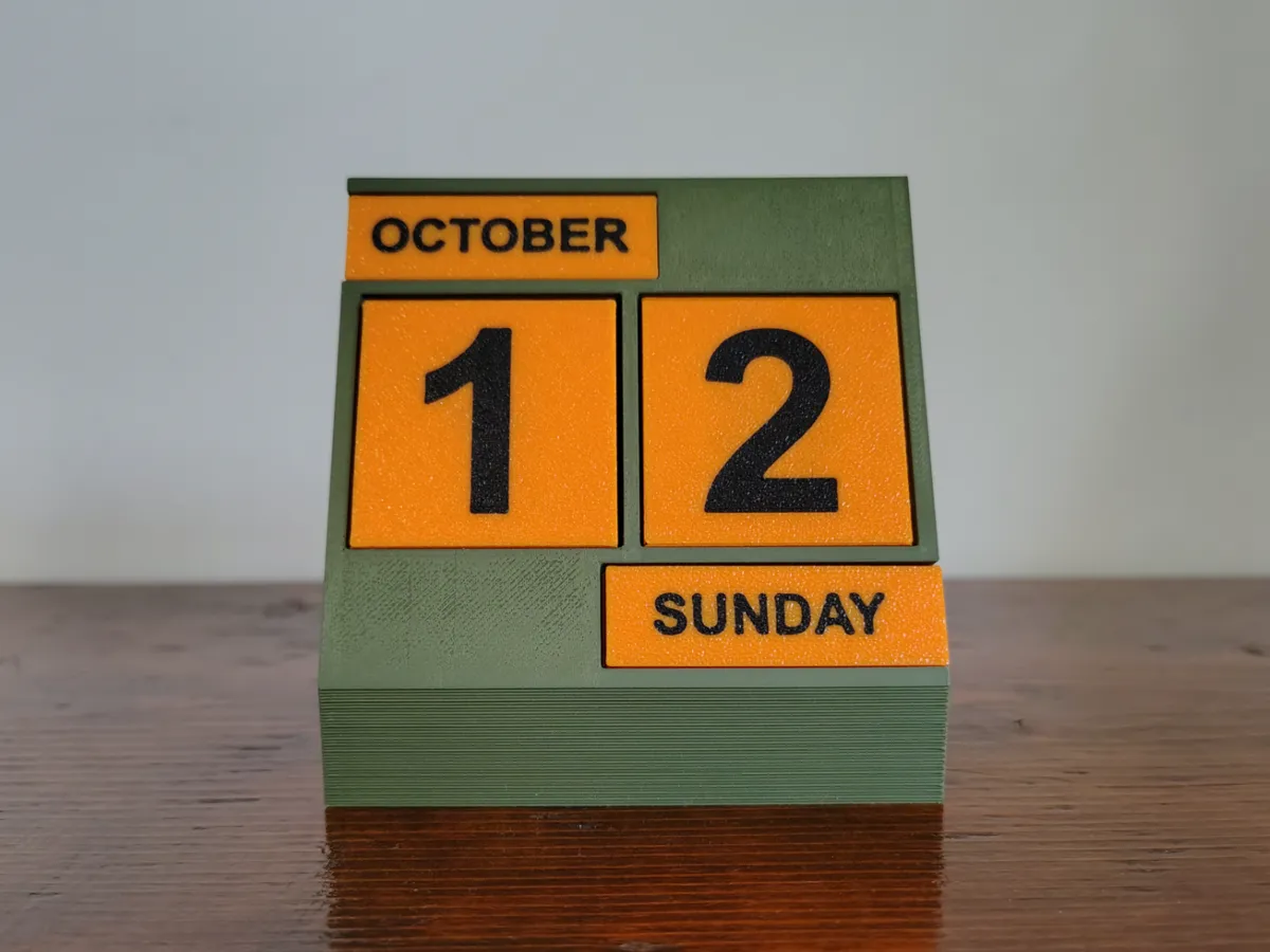 Perpetual calendar with dice indicating the days by Mauro MakerWorld ...