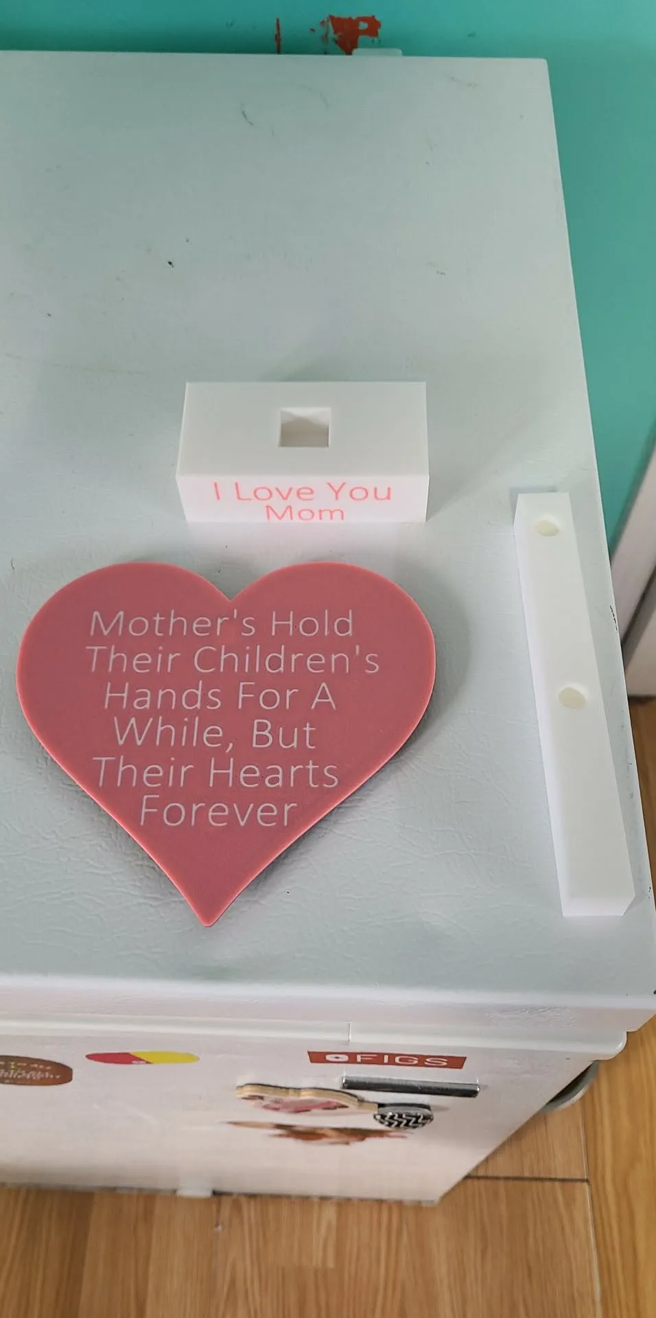 Mom Heart Sign - Free 3D Print Model - MakerWorld