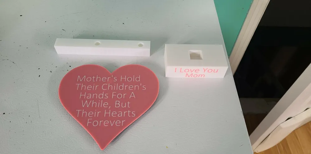 Mom Heart Sign - Free 3D Print Model - MakerWorld
