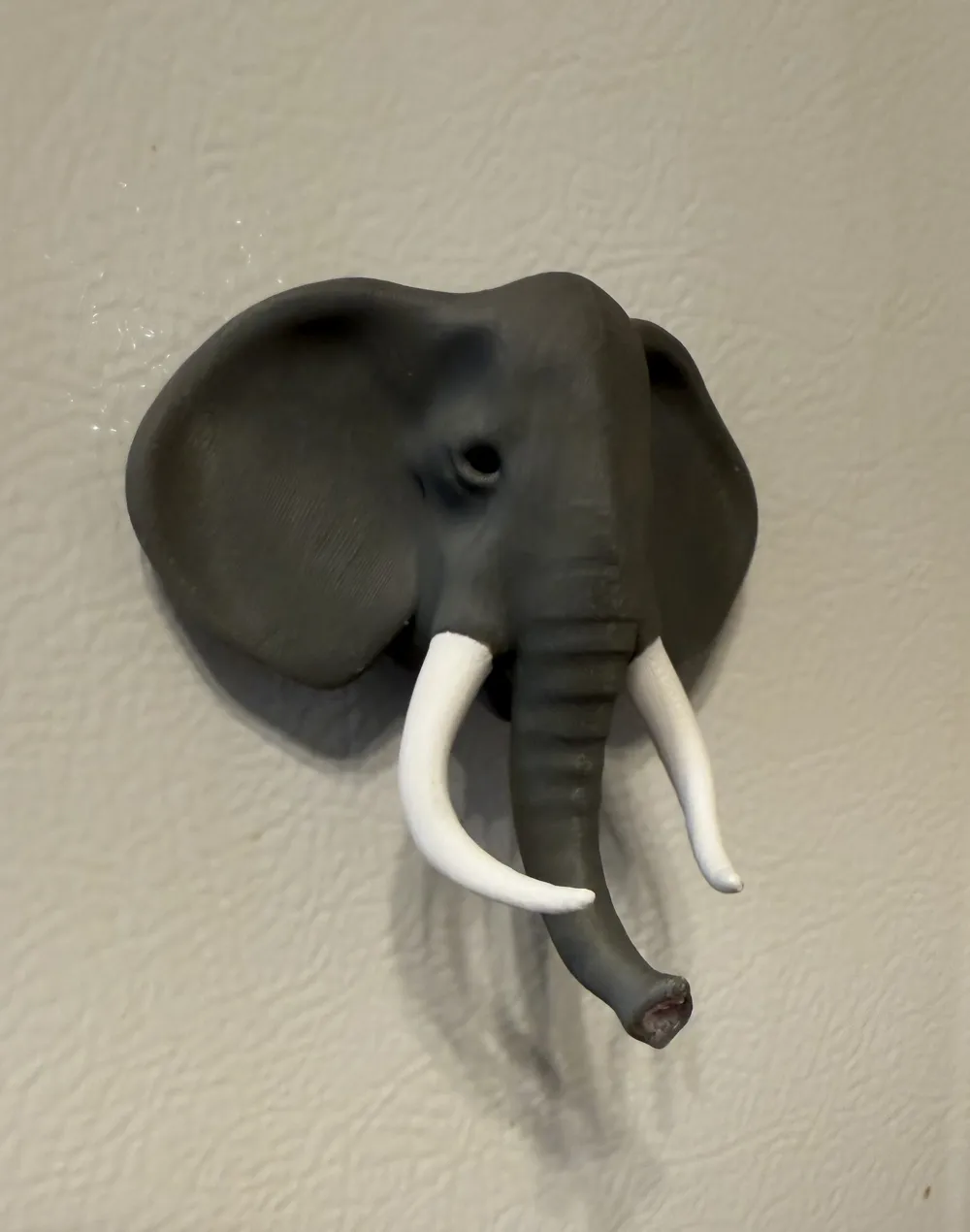 Elephant magnet by Dave MakerWorld: Download Free 3D Models