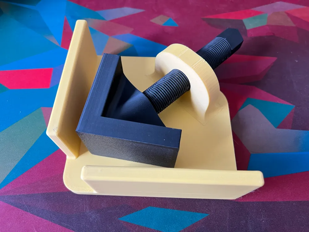 Angle vise by ADM. - MakerWorld