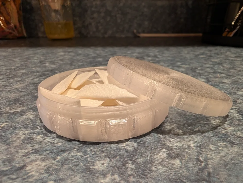 Zyn/Nicotine Pouch Container w/ Divider by DiveBombDom MakerWorld ...