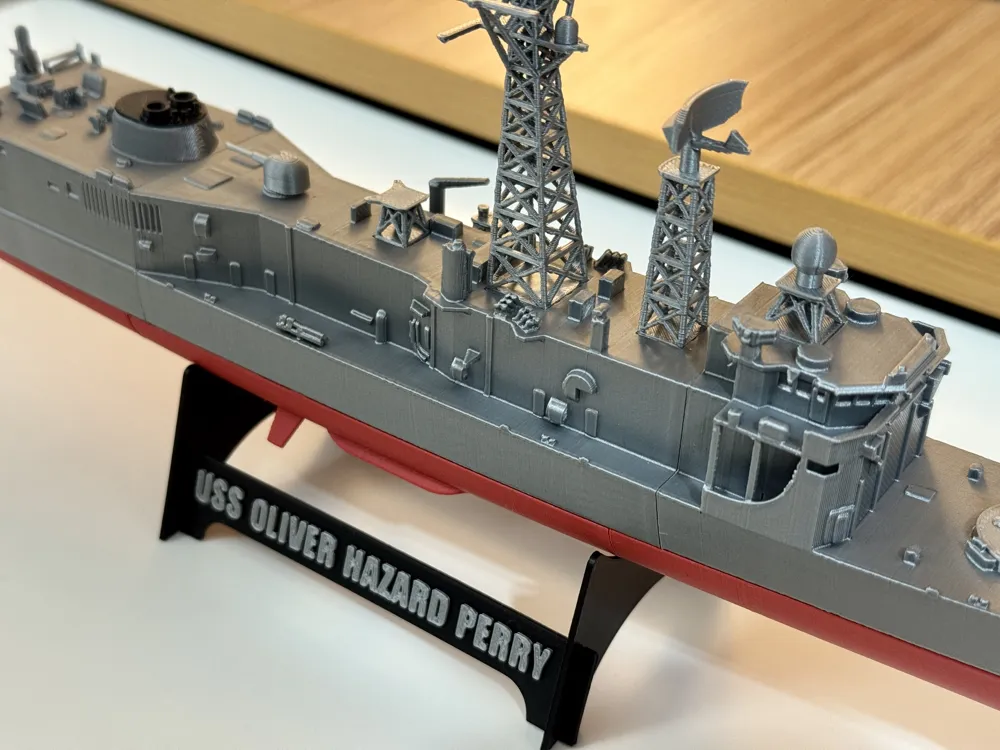 USS Perry-class Guided Missile Frigate 1/350 Scale by Bavaria_3D Tanks ...