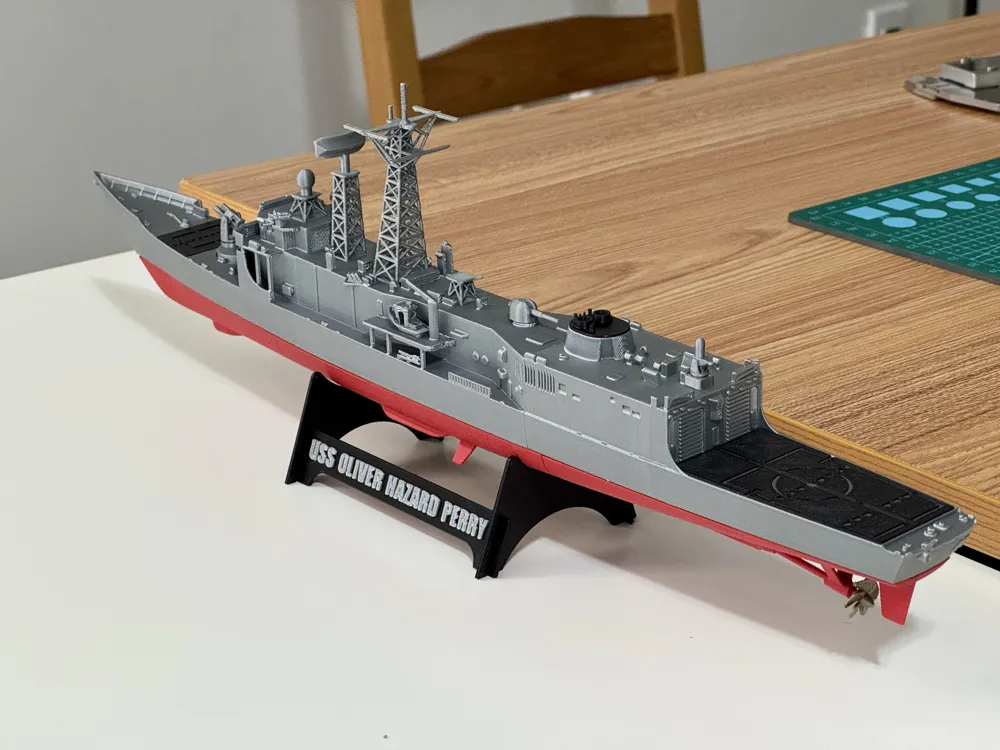 USS Perry-class Guided Missile Frigate 1/350 Scale by Bavaria_3D Tanks ...