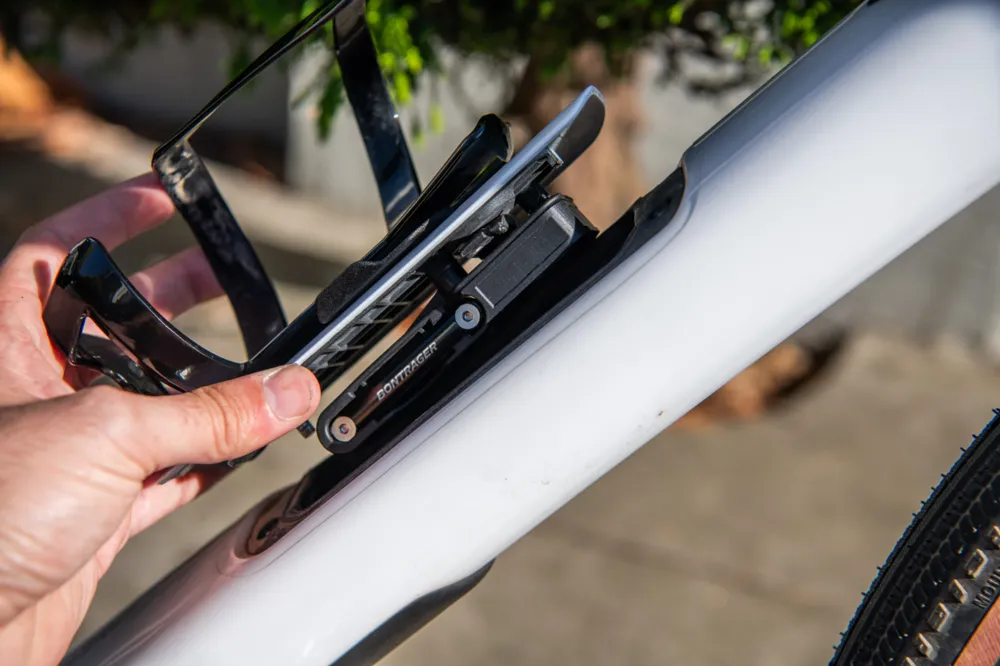 AirTag Downtube Mount for Trek Checkpoint SL/SLR - Free 3D Print Model ...