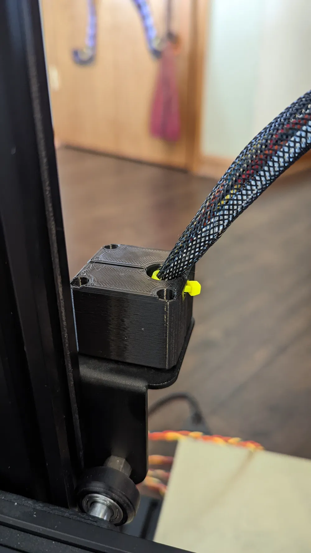 Ender 3 Series Wire Clamp by NLP_Customs - MakerWorld