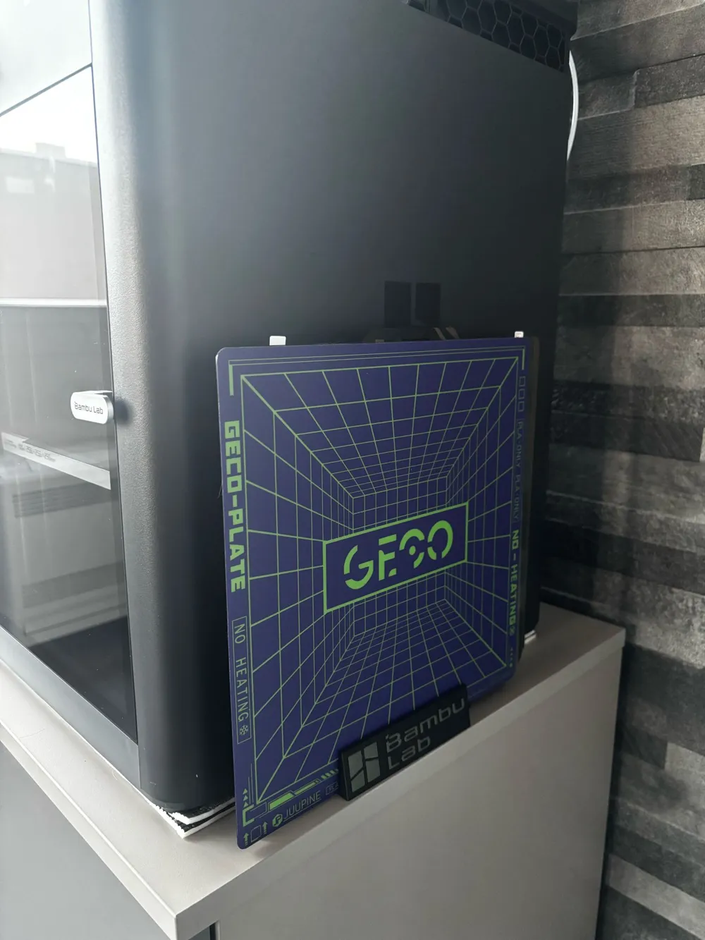 Bambu Lab Plate Holder by MakeMorph MakerWorld: Download Free 3D Models