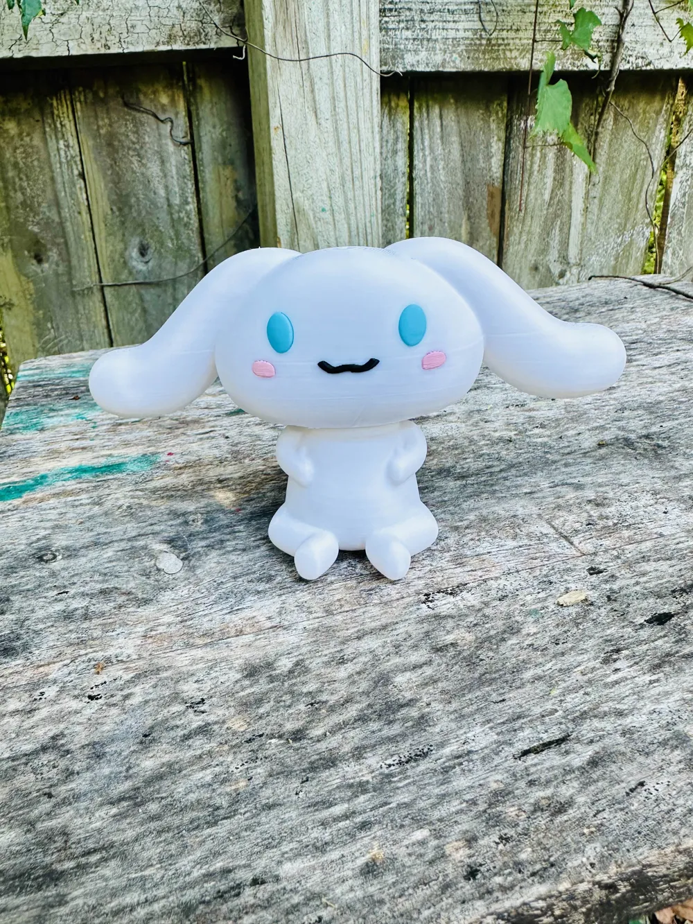 Cinnamon Roll Clicker by Lily Flynn Co. MakerWorld: Download Free 3D Models