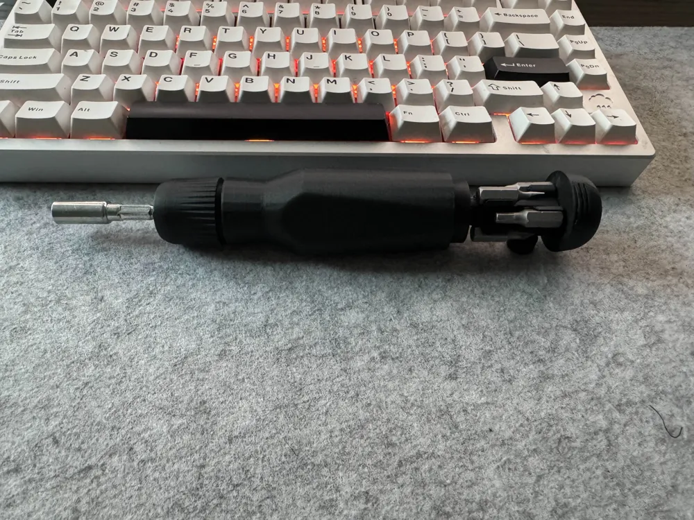 LTT ScrewDriver with bit holder ''Bambu Edition'' - Free 3D Print Model ...