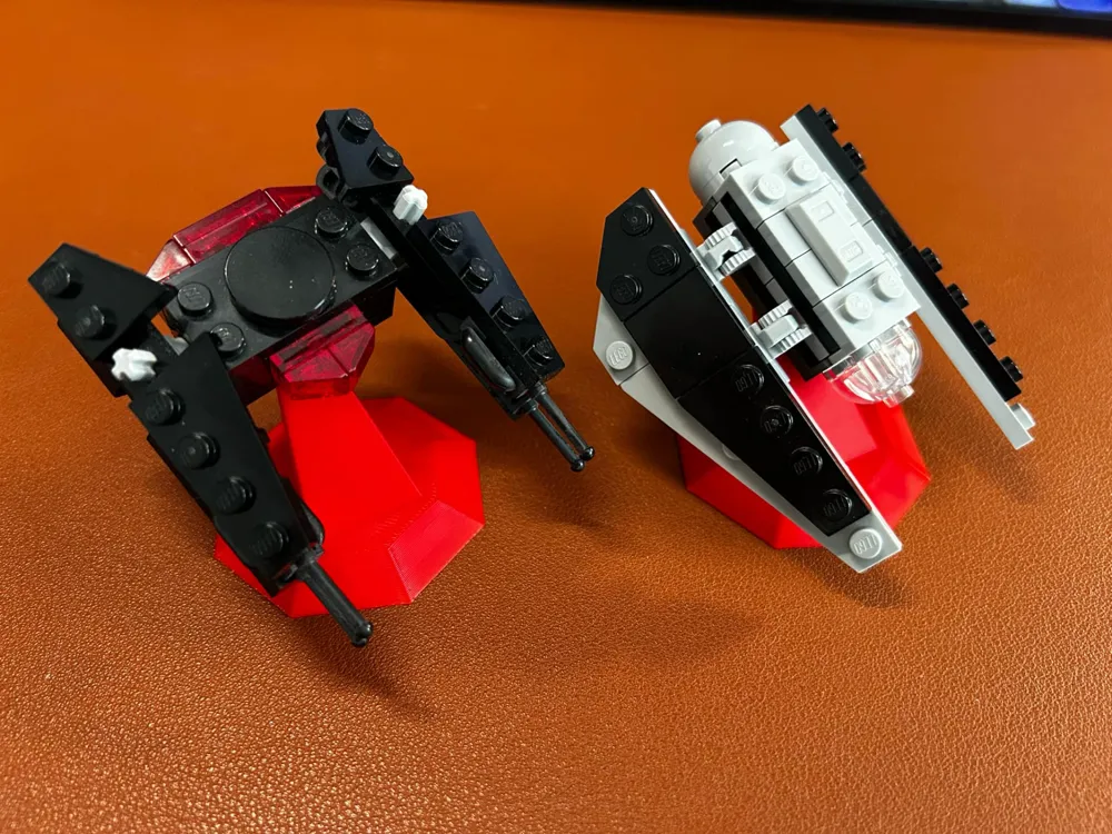 Stand for Brick Star Wars fighters. by PokeGeorg - MakerWorld