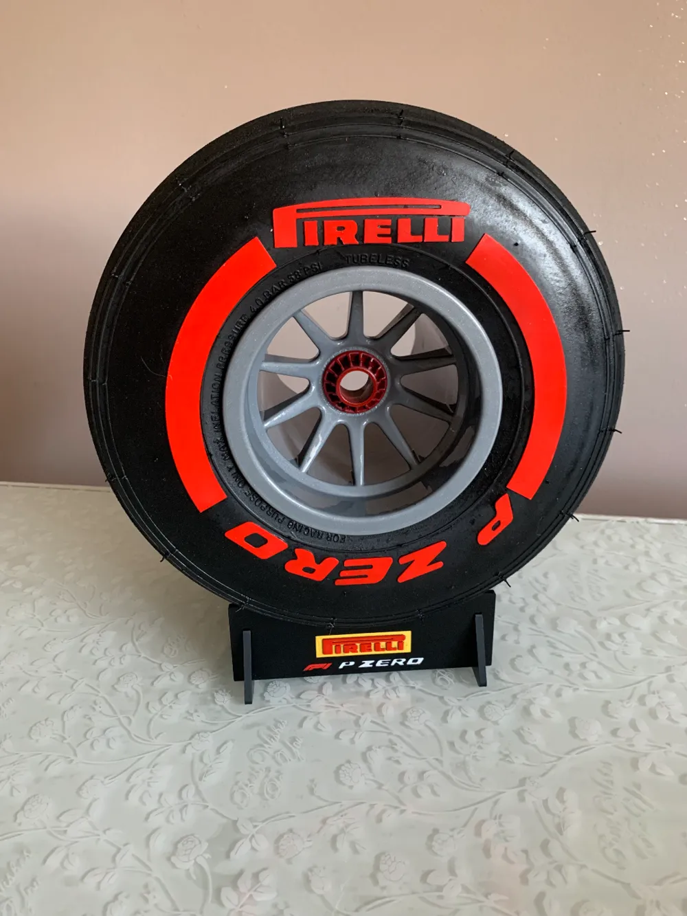 F1 Pirelli Pole Position Tyre Trophy by josteb - MakerWorld