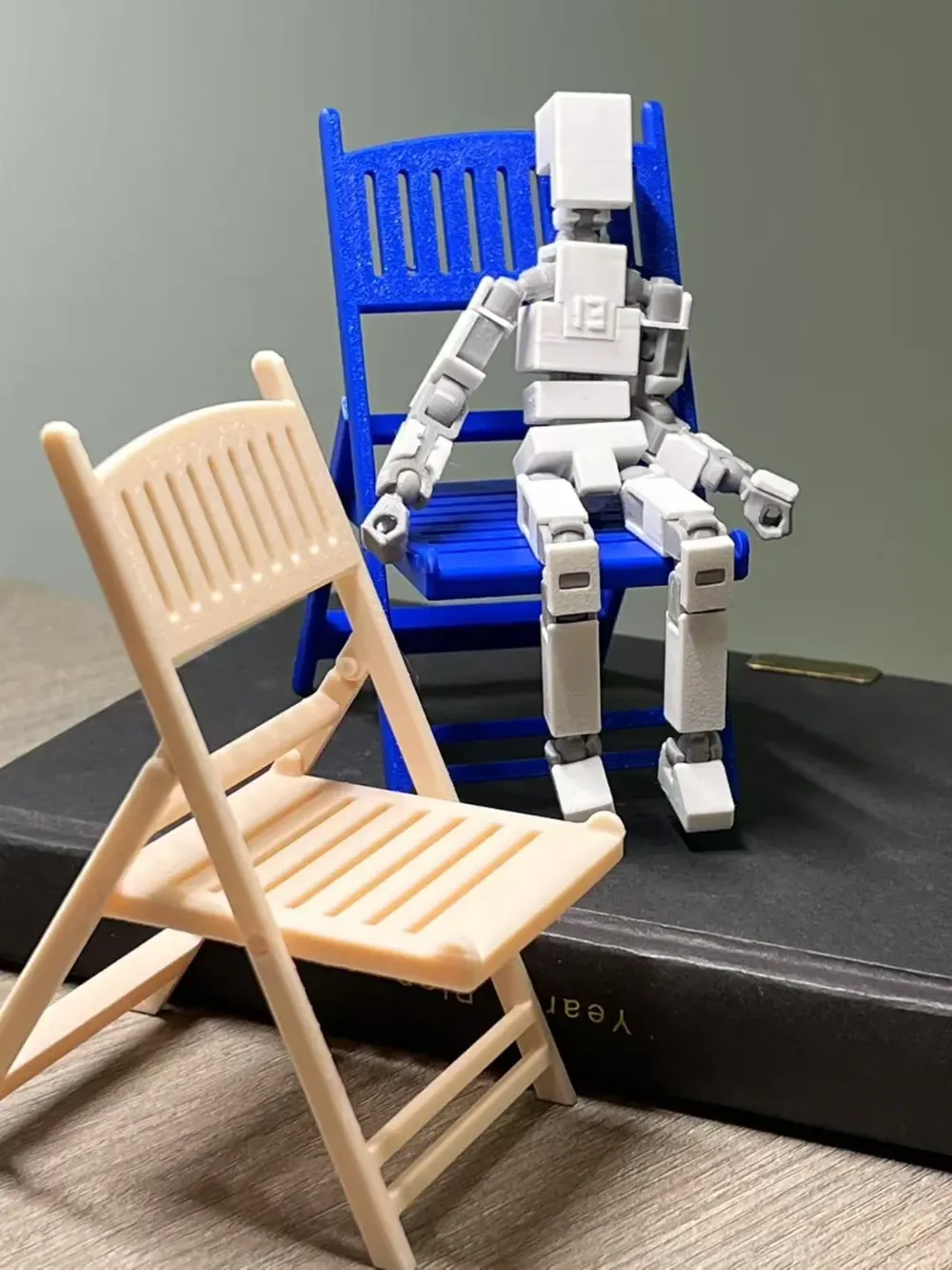 Folding Chair | Phone Stand - Free 3D Print Model - MakerWorld