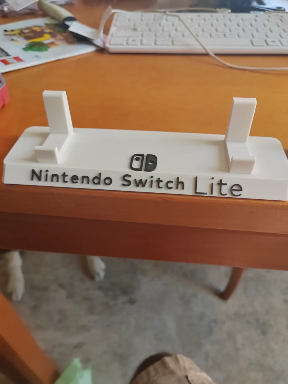 stand for Nintendo DS, PS5 Portal, and Switch by Juan Luis carmona ...