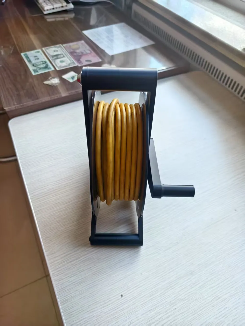 Power cord spool, based on the Landu filament spool design by 小心 ...