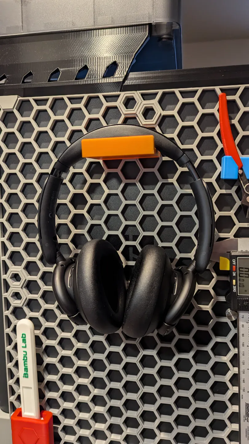 EZ-Lock Headphone Holder For HSW by Wile E. 3D MakerWorld: Download Free 3D Models