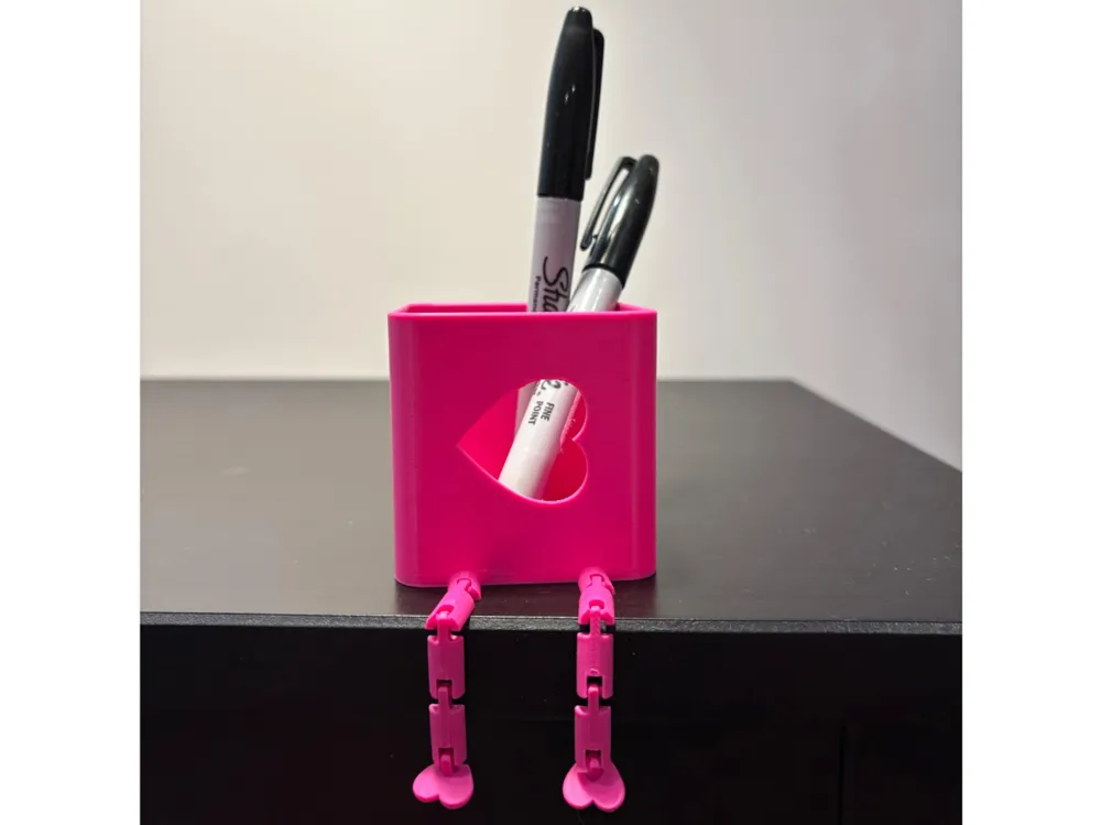 Valentine's day pencil holder with flexi legs - Free 3D Print Model ...