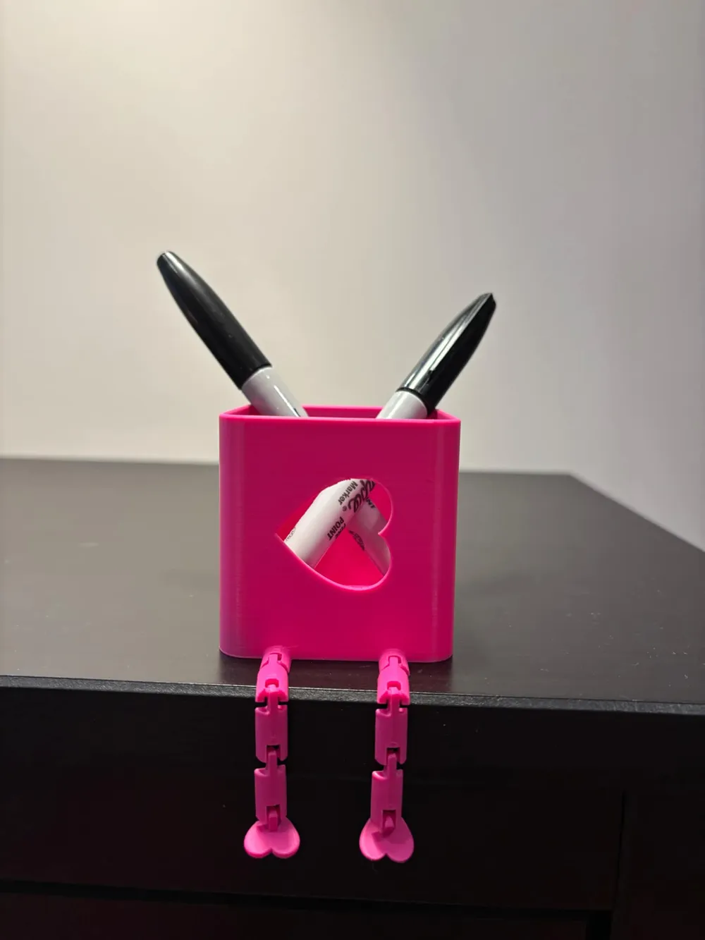 Valentine's day pencil holder with flexi legs - Free 3D Print Model ...