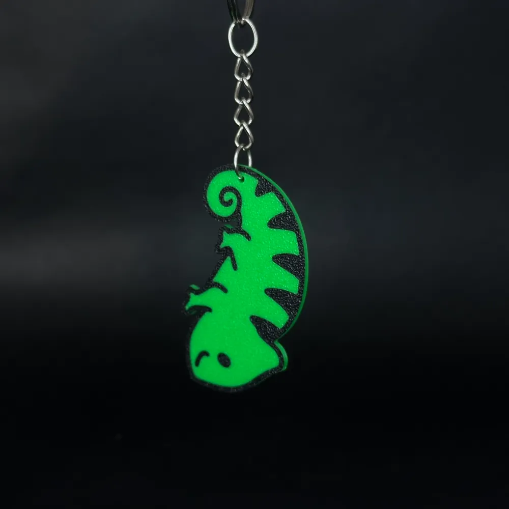 Smiling chameleon green keychain + ams by Immax - MakerWorld