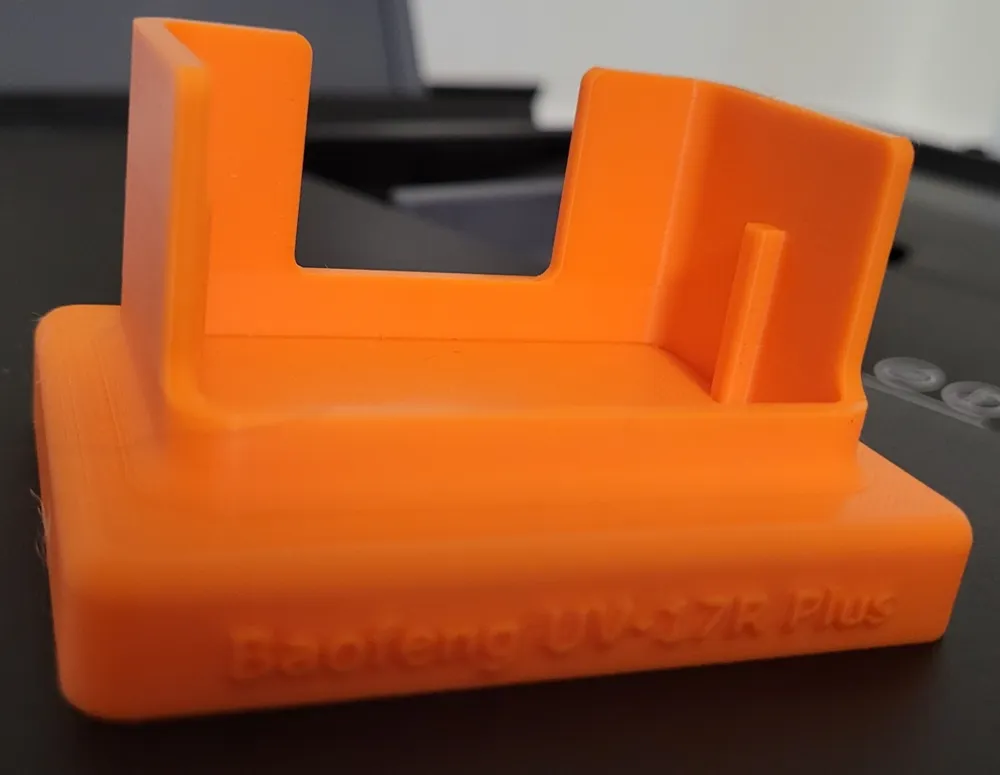 Baofeng UV-17R Plus Desk Stand by Master Roshi - MakerWorld